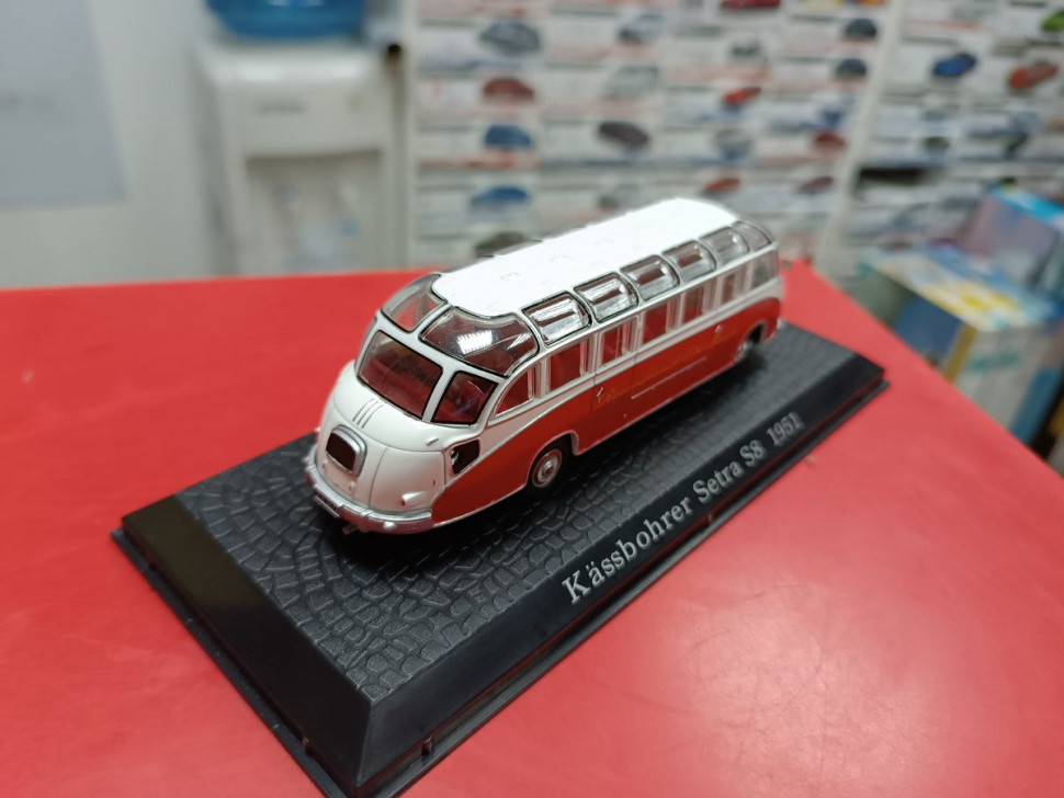 Kassabohrer Setra S8 1:72 Atlas