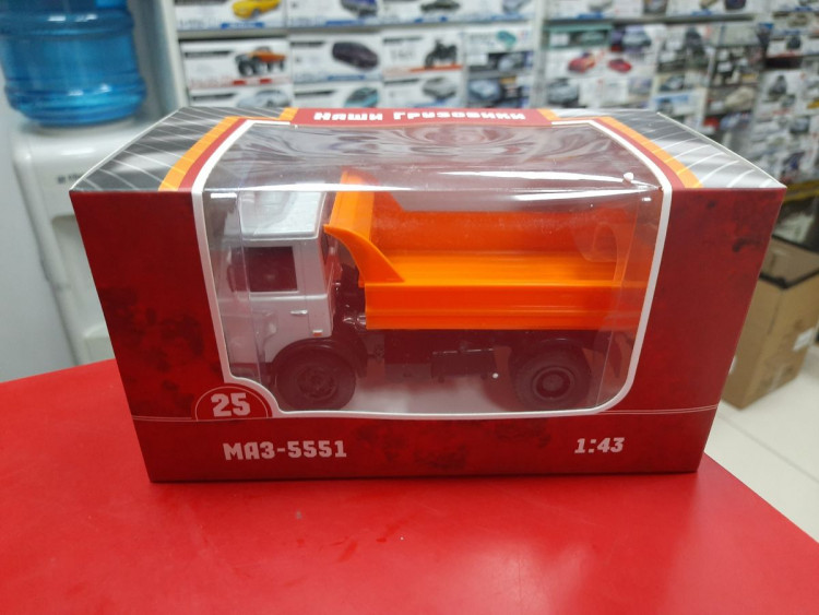 МАЗ-5551 самосвал 1:43 Deagostini