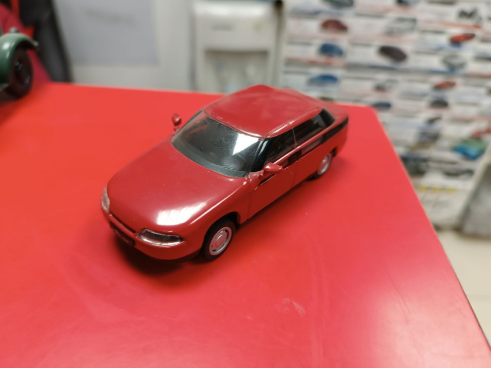 Автолегенды СССР: Москвич-2143 Яуза 1:43 Deagostini