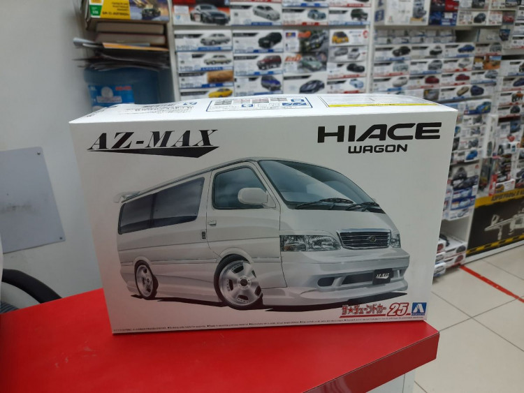 06215 Toyota HiAce Az-Max KZH100 1:24 Aoshima