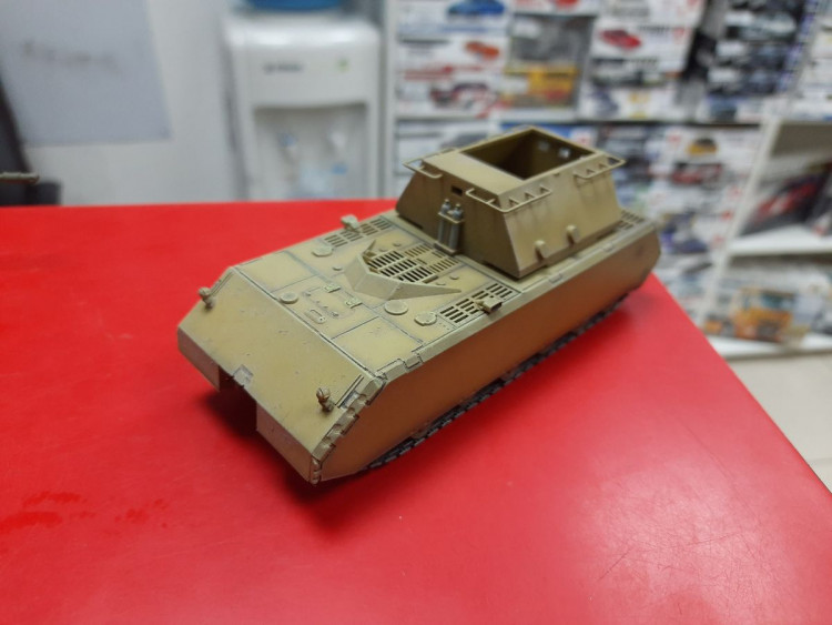 60156 German Super Heavy Tank M.U.T. Maus 1:72 Dragon
